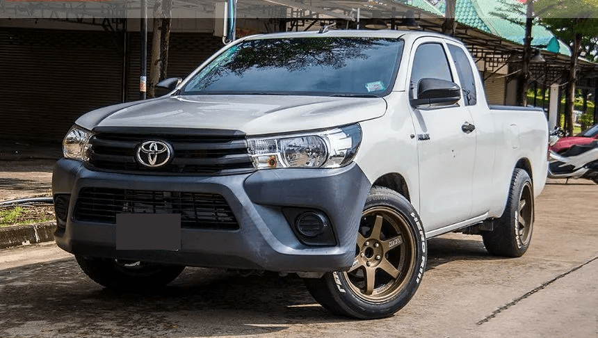 Toyota Hilux Revo - Tag Corporation