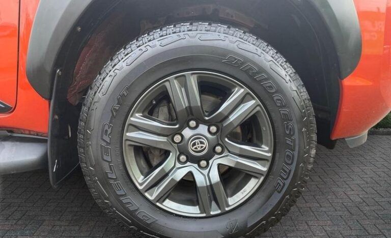 Toyota Hilux Revo - Tag Corporation