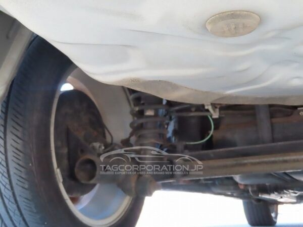 TOYOTA COROLLA FIELDER X-202 NZE141G - Tag Corporation